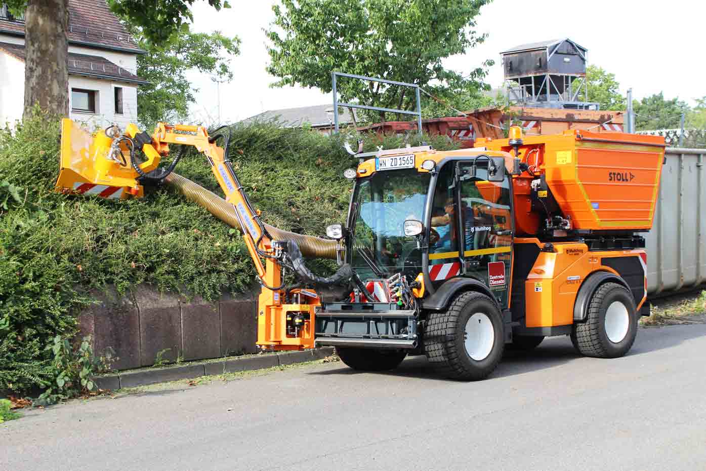 MULTIPURPOSE TRACTORS - Multihog USA