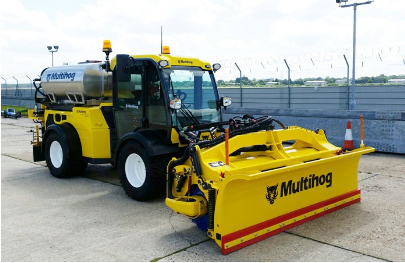 COMBI SNOW PLOUGH & BRUSH - Multihog