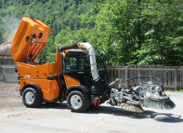 USED TRACTORS + EQUIPMENT - Multihog USA